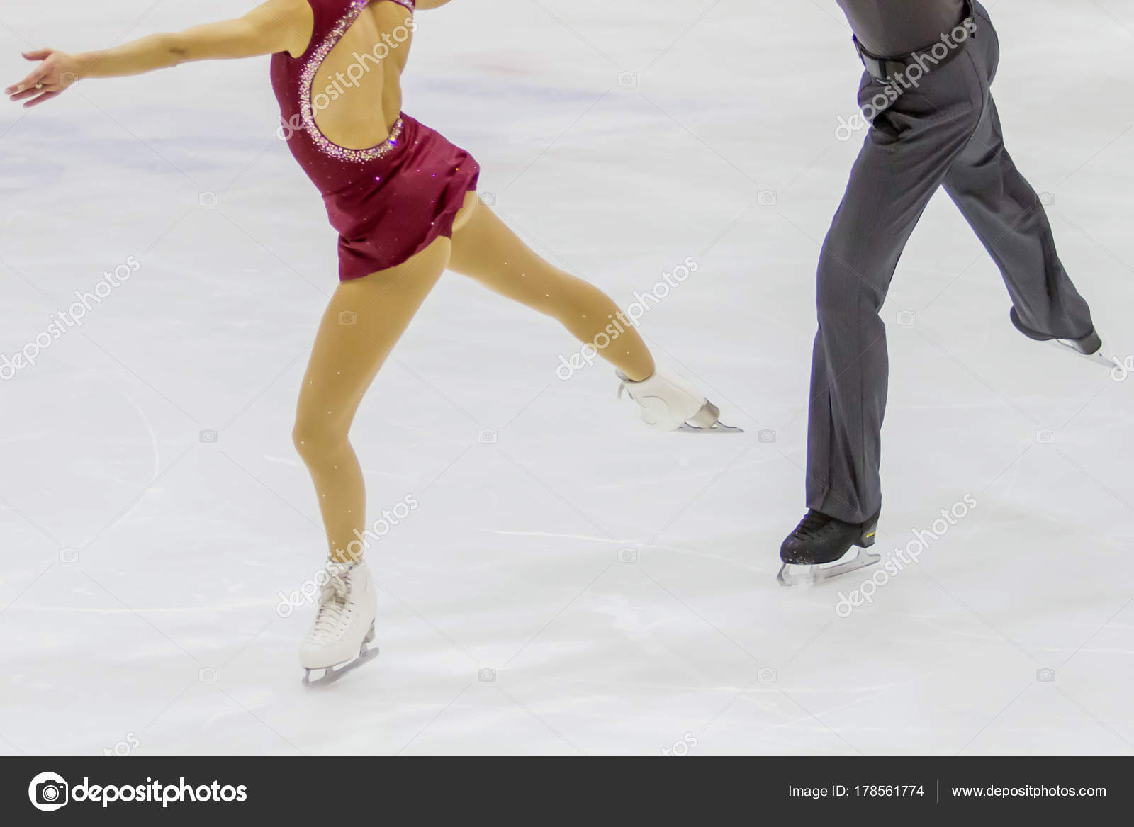 Two Skaters Dance Ice — Stock Photo © lsantilli #178561774