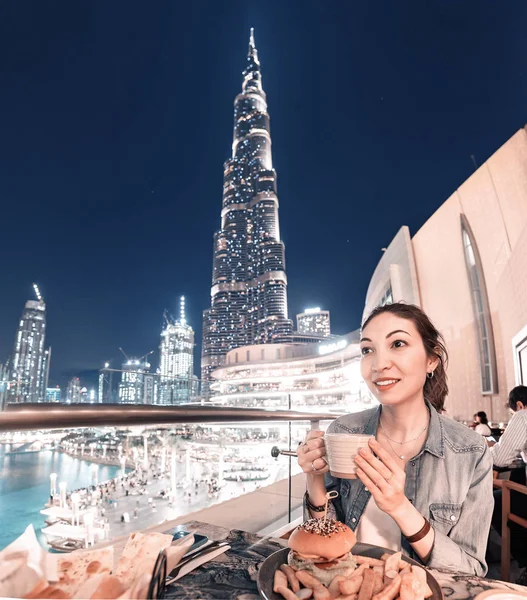 Dubai girl Stock Photos, Royalty Free Dubai girl Images | Depositphotos