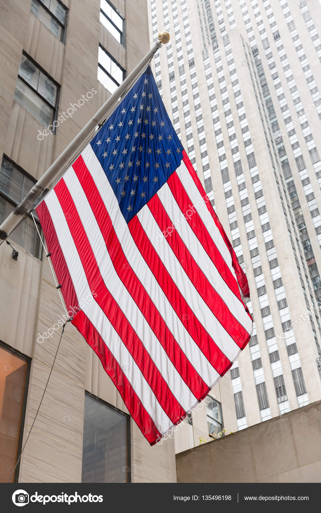 American flag on the Rockefeller Center — Stock Photo © palinchak ...