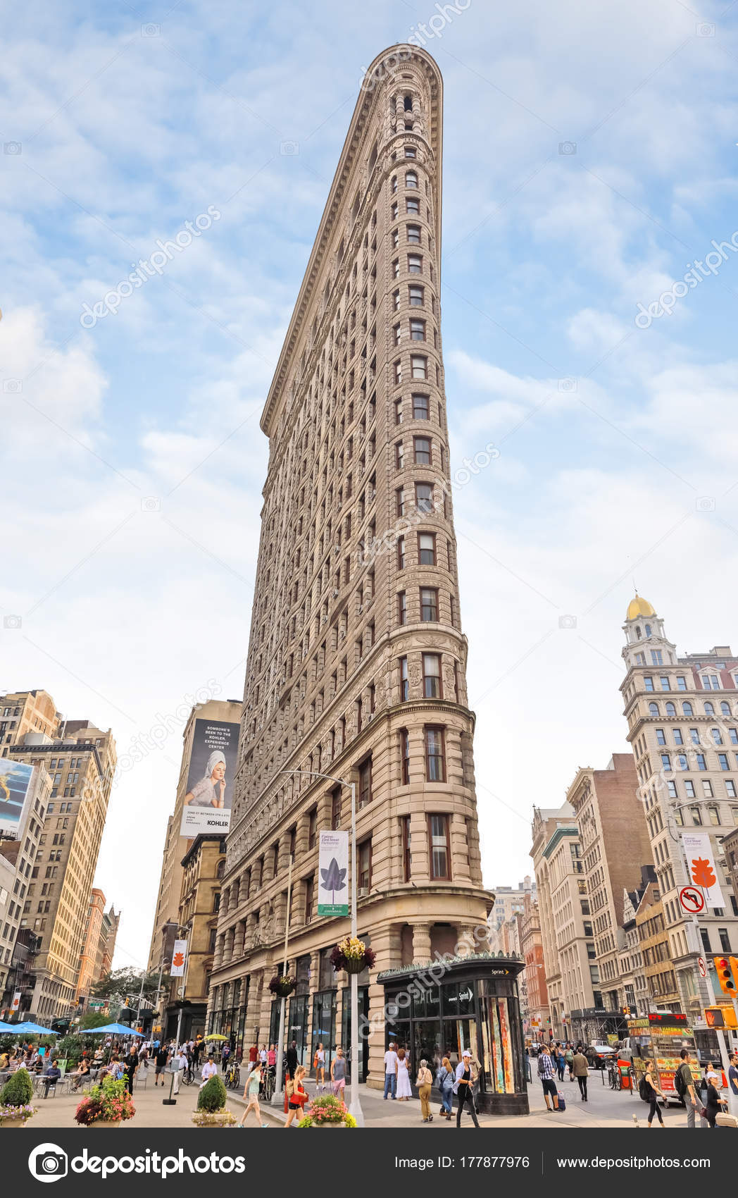 Flatiron Building in NYC – Stock Editorial Photo © palinchak #177877976 Flatiron Building in NYC – Stock Editorial Photo © palinchak #177877976