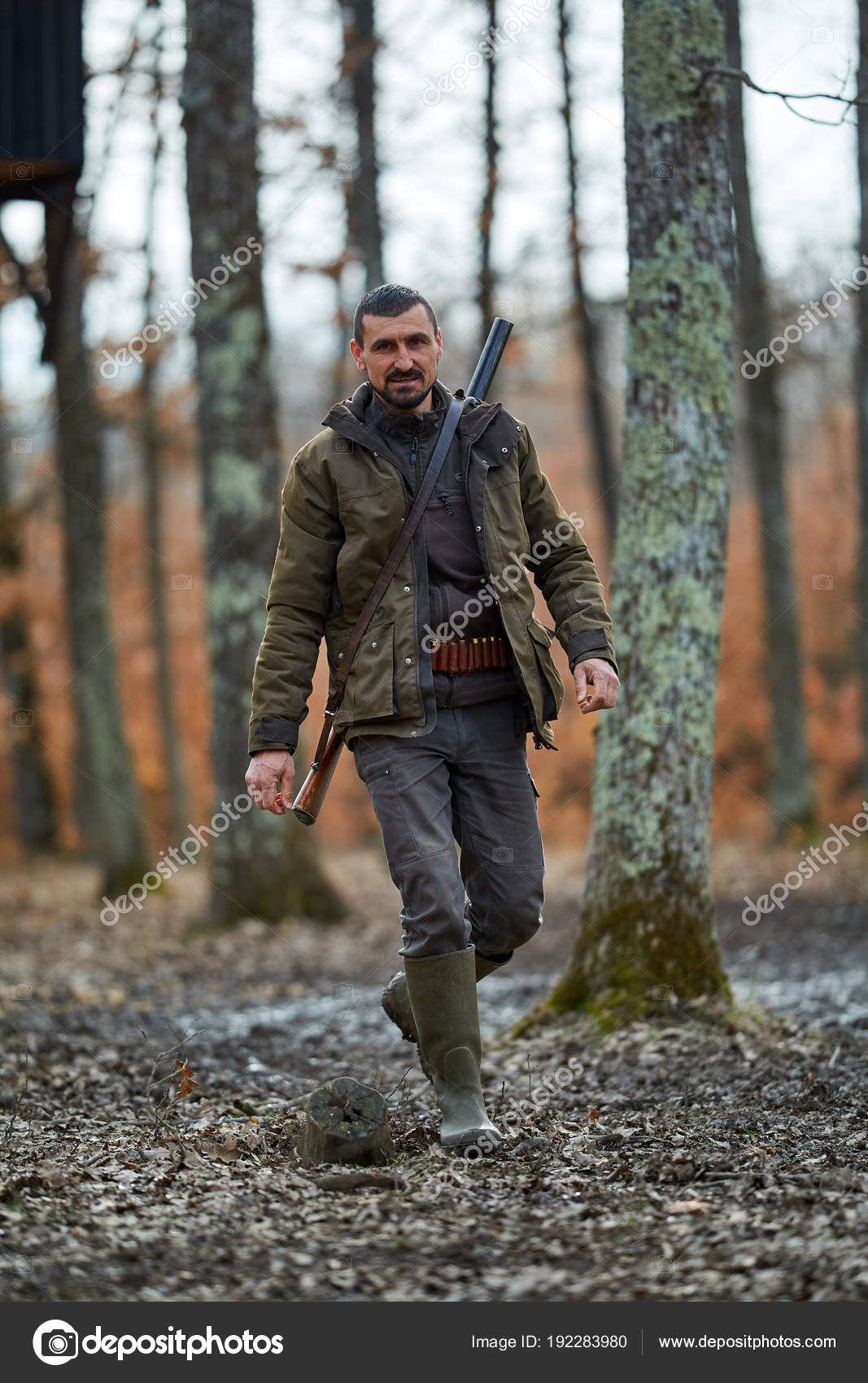 Game Ranger Gun Moving Feeding Spot Wild Animals — Stock Photo © Xalanx ...