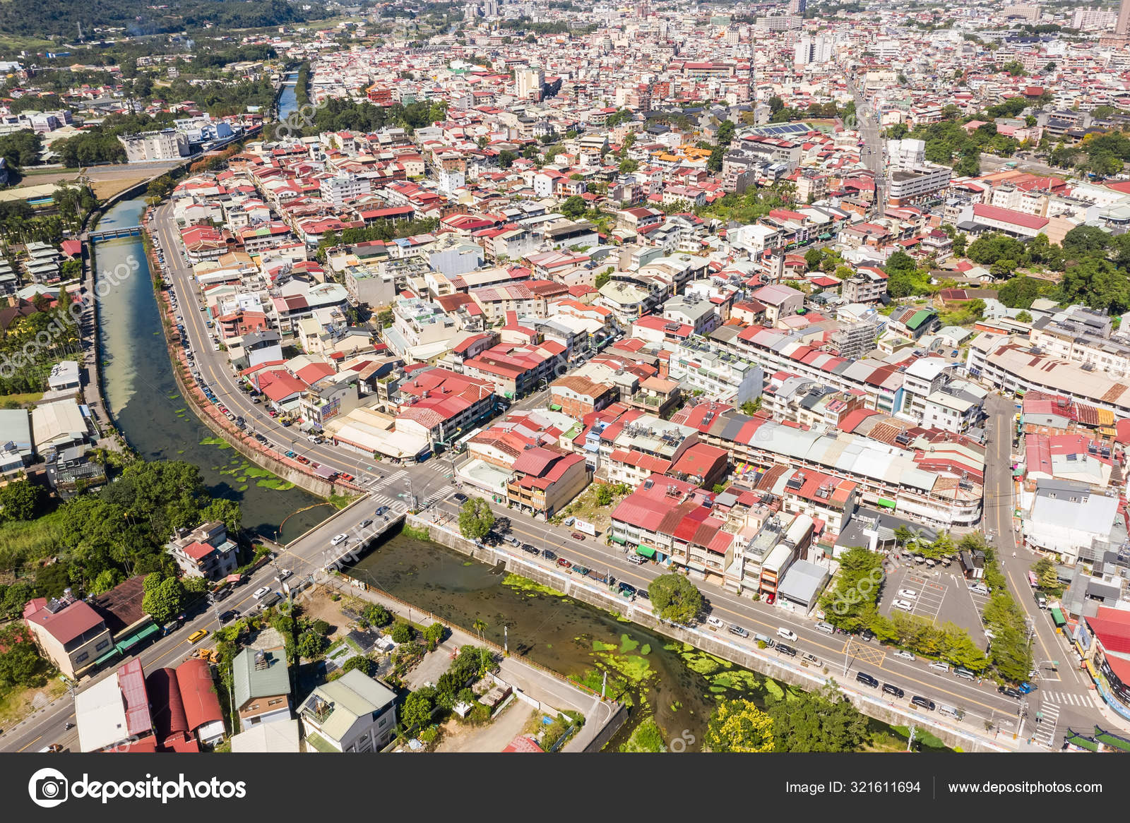 Aerial view of Puli town – Stock Editorial Photo © elwynn #321611694