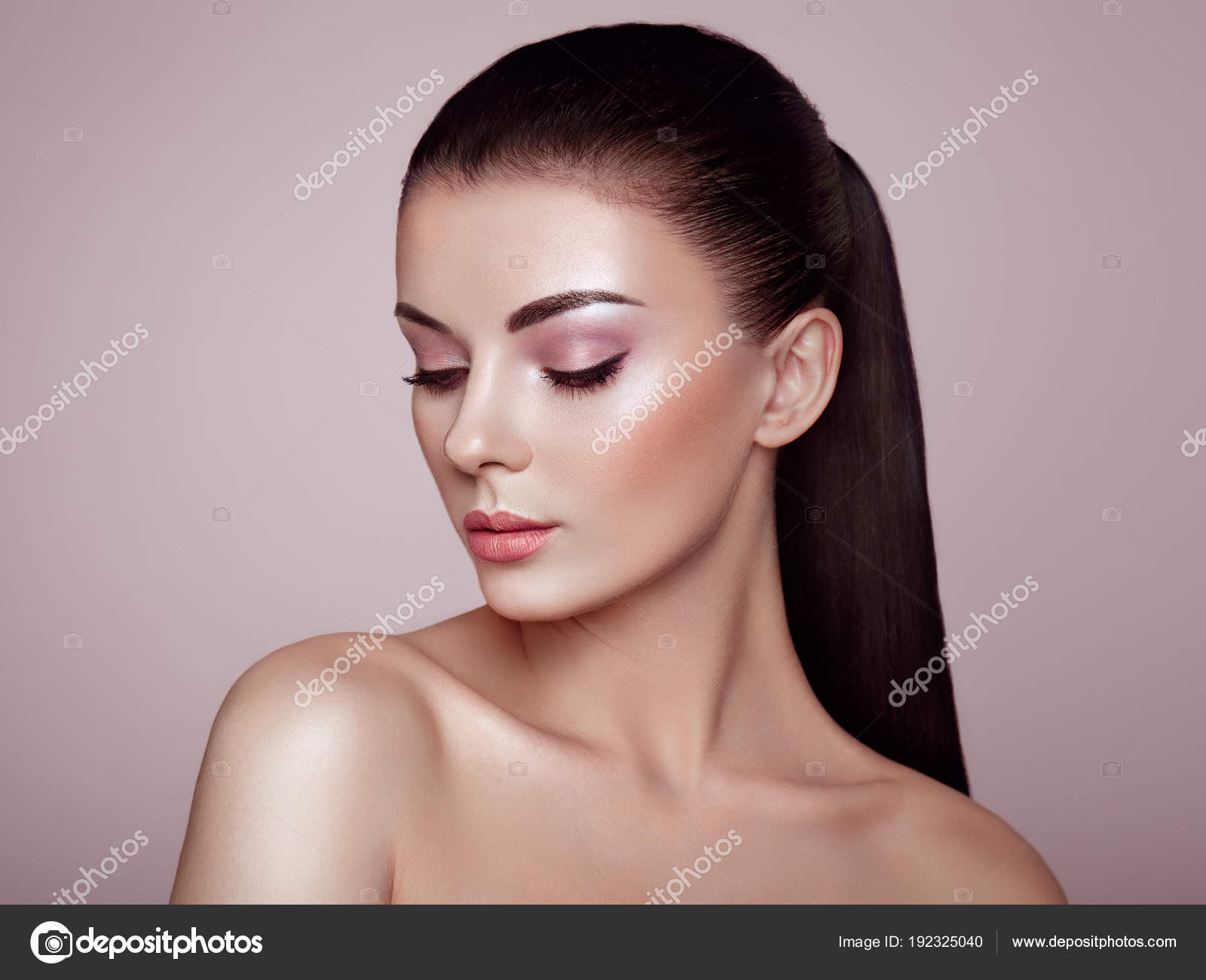 Beautiful woman face — Stock Photo © heckmannoleg #192325040