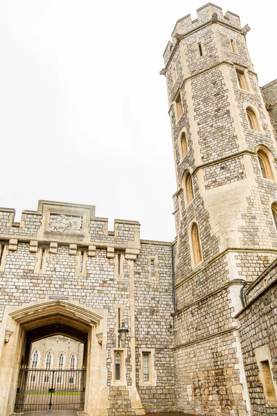 St Georges Gate – Stock Editorial Photo © dbvirago #129440858