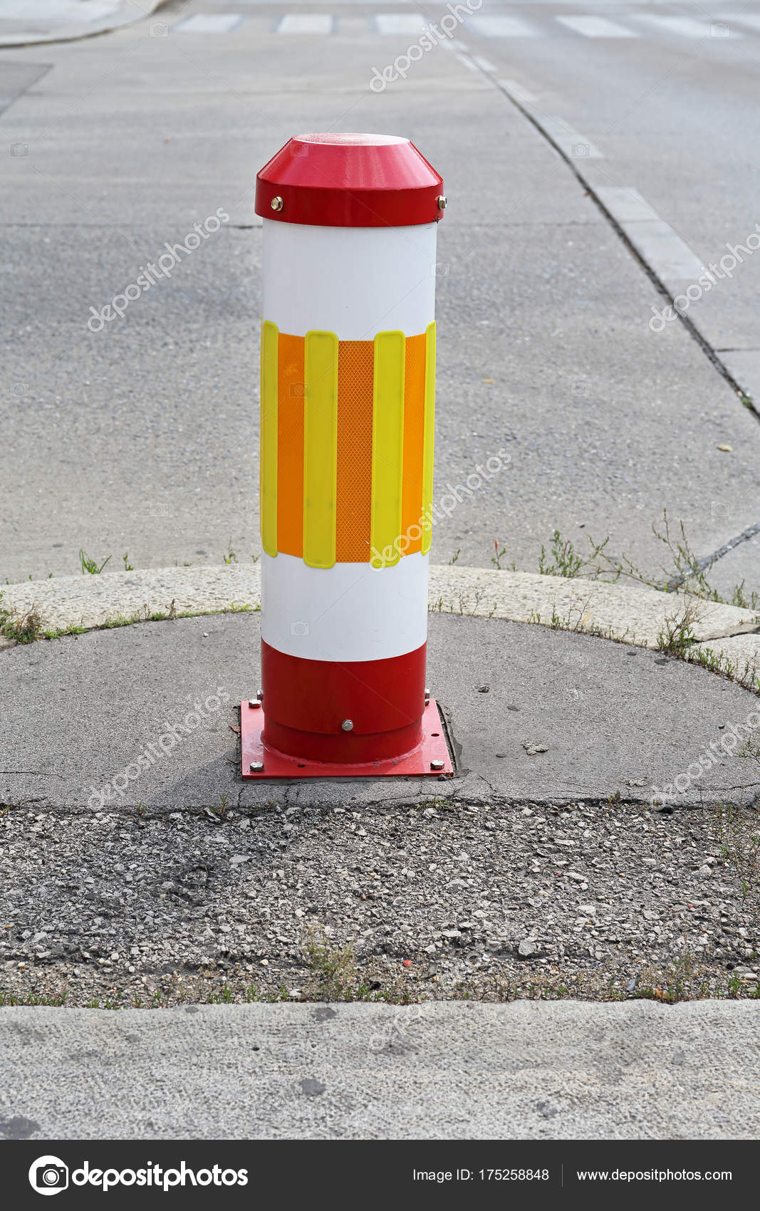 Traffic Column Sign Stock Photo by ©Baloncici 175258848