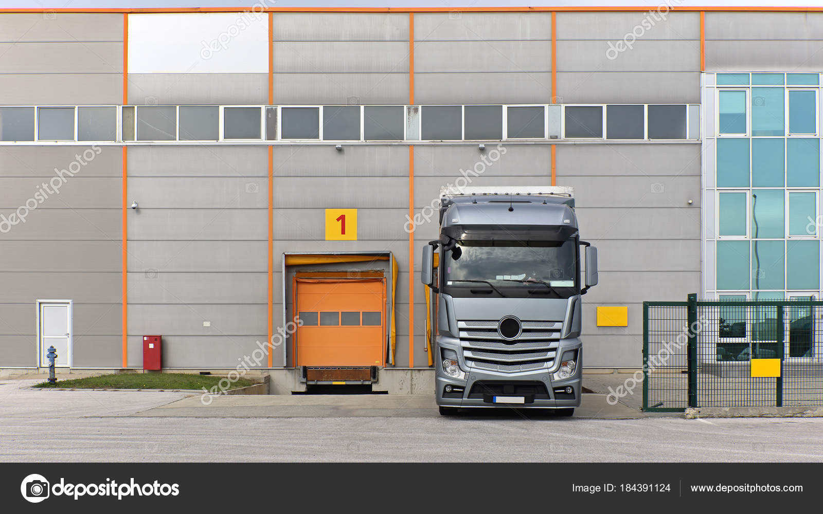 Warehouse Truck Loading Bay Stock Photo by ©Baloncici 184391124