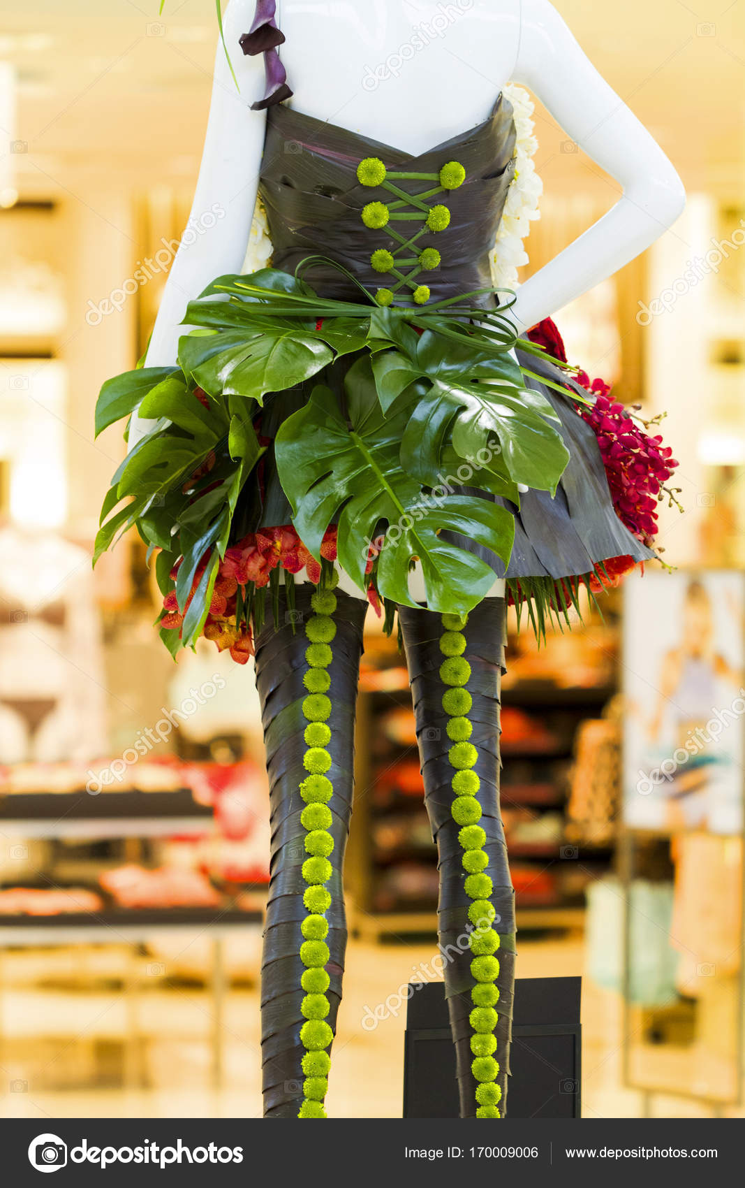Fleurs de Villes, premiere Floral Mannequin Series – Stock Editorial ...