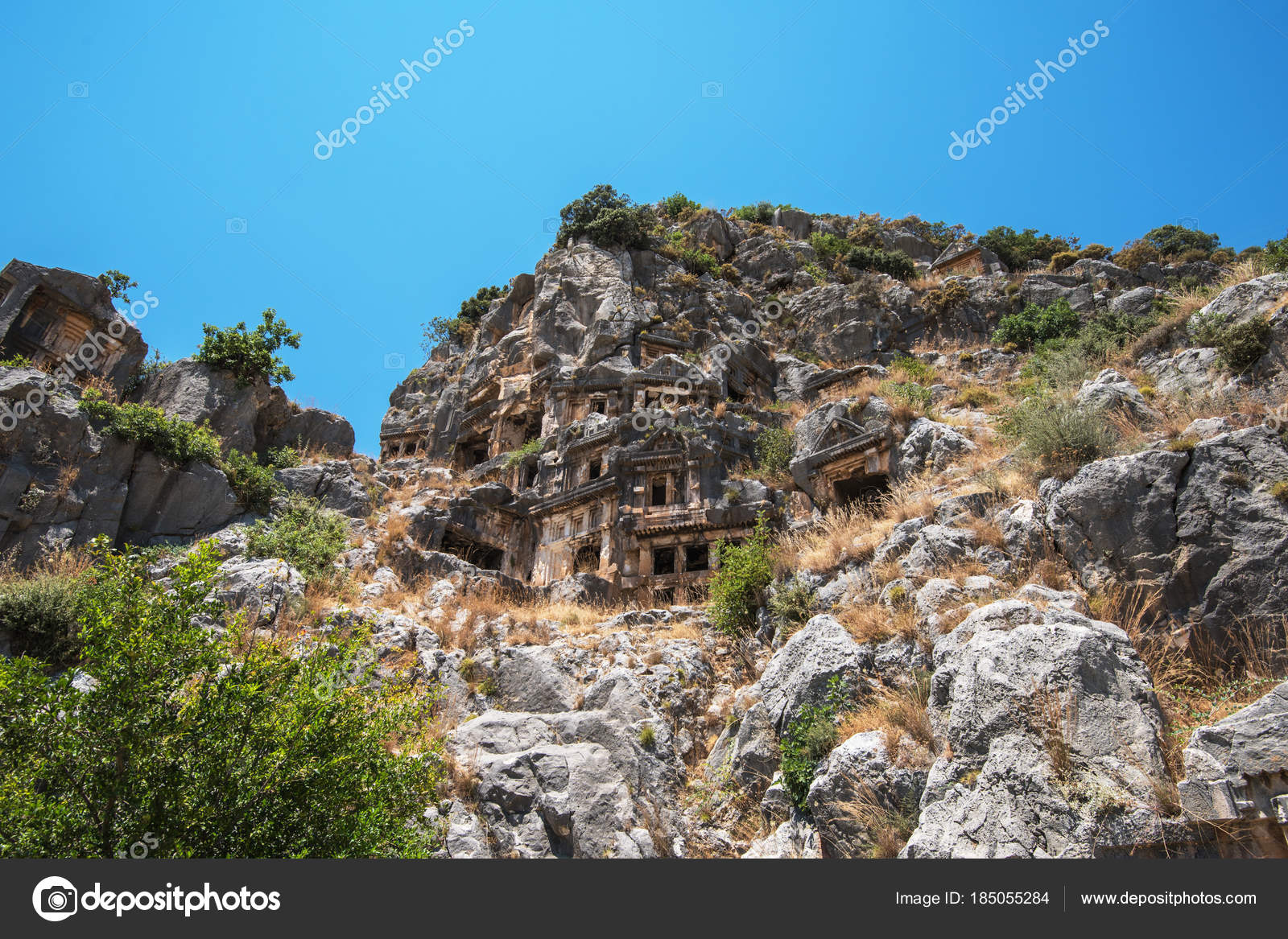 Lícia antiga Myra túmulo de rocha fotos, imagens de © olinchuk #185055284