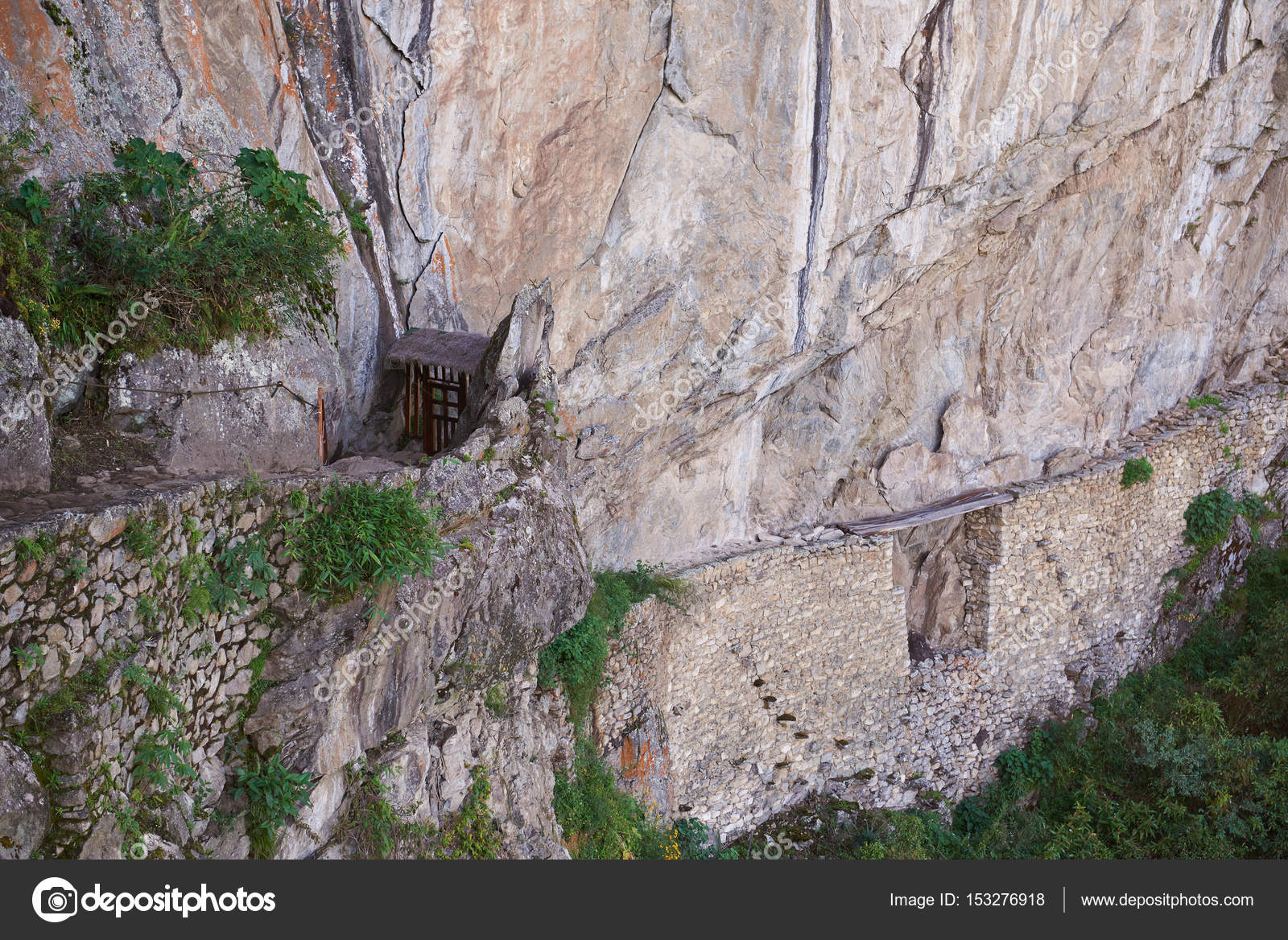 Ancient inca bridge Stock Photo by ©dimarik 153276918