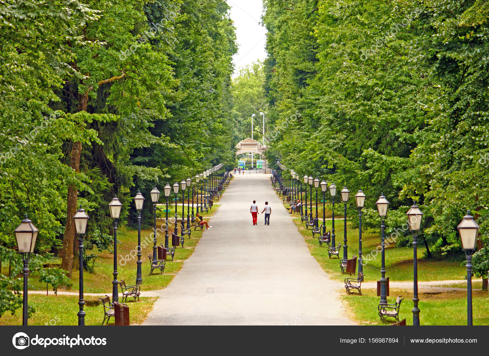 Maksimir Park, Zagreb — Stock Editorial Photo © Boris15 #156987894