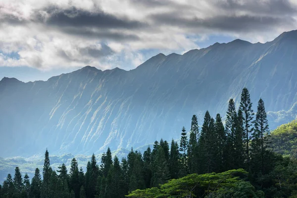 Koolau mountain range Stock Photos, Royalty Free Koolau mountain range ...