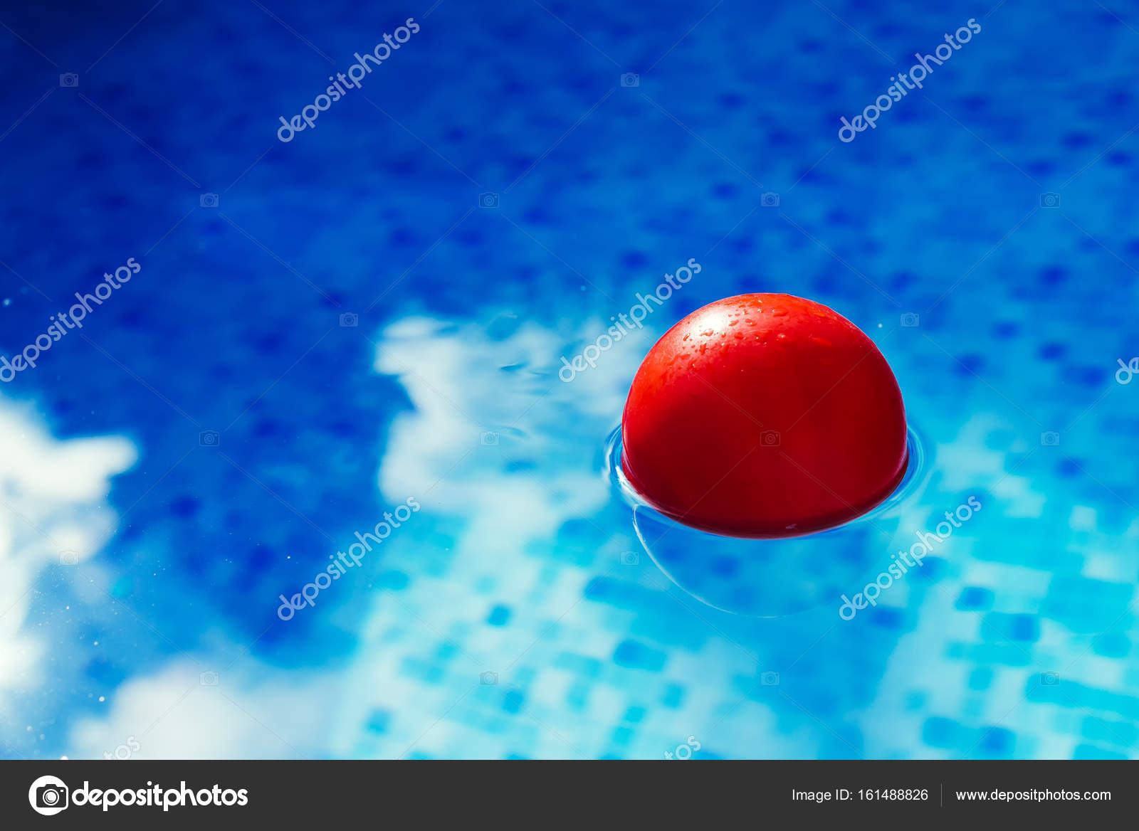 Red ball in swimming pool — Stock Photo © stevanovicigor #161488826