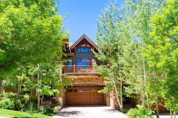 Beautiful cozy house — Stock Photo © Nomadsoul1 #137334604