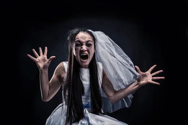 Zombie bride Stock Photos, Royalty Free Zombie bride Images | Depositphotos