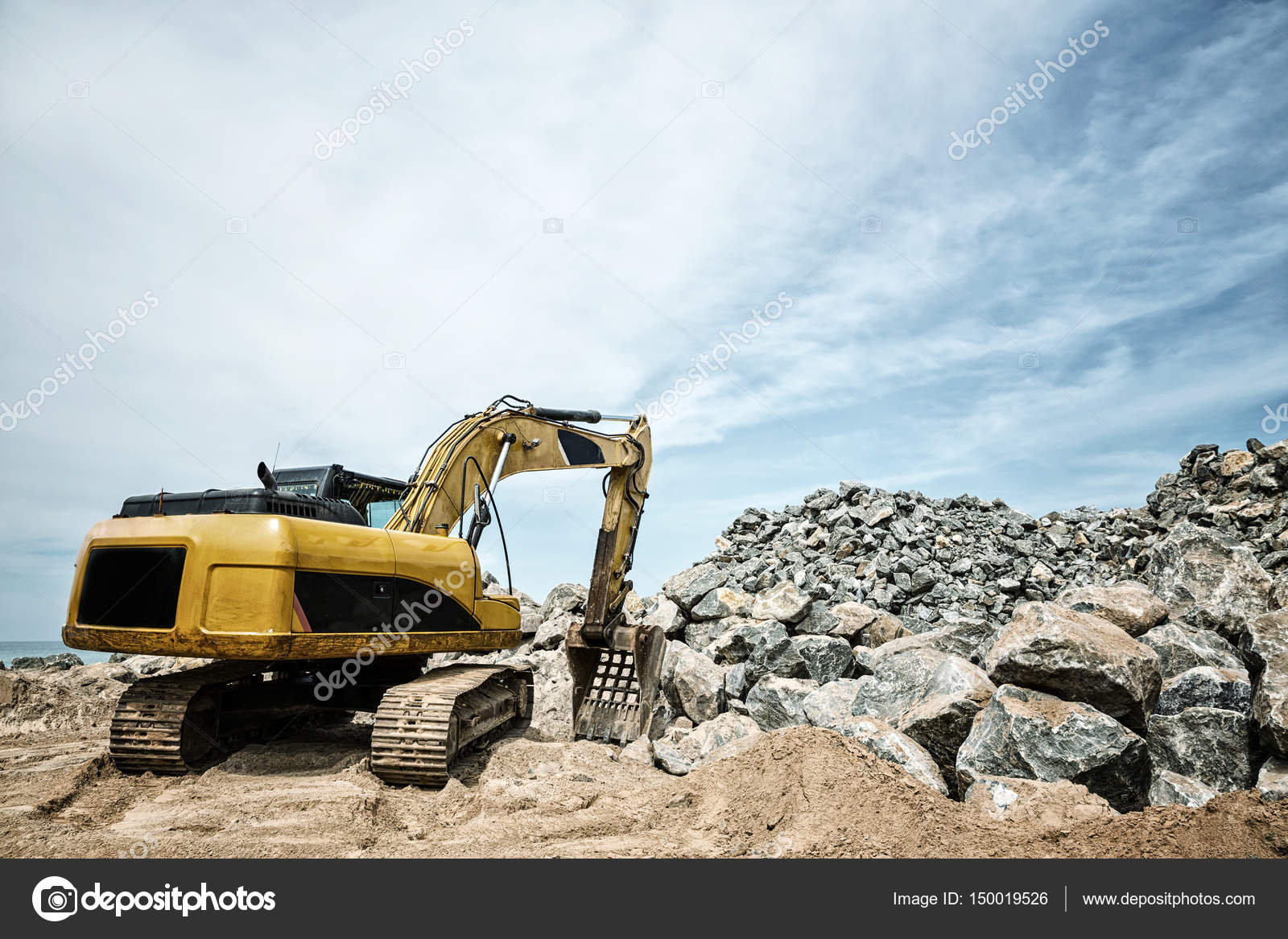 Excavation machine in a quarry — Stock Photo © Nomadsoul1 #150019526