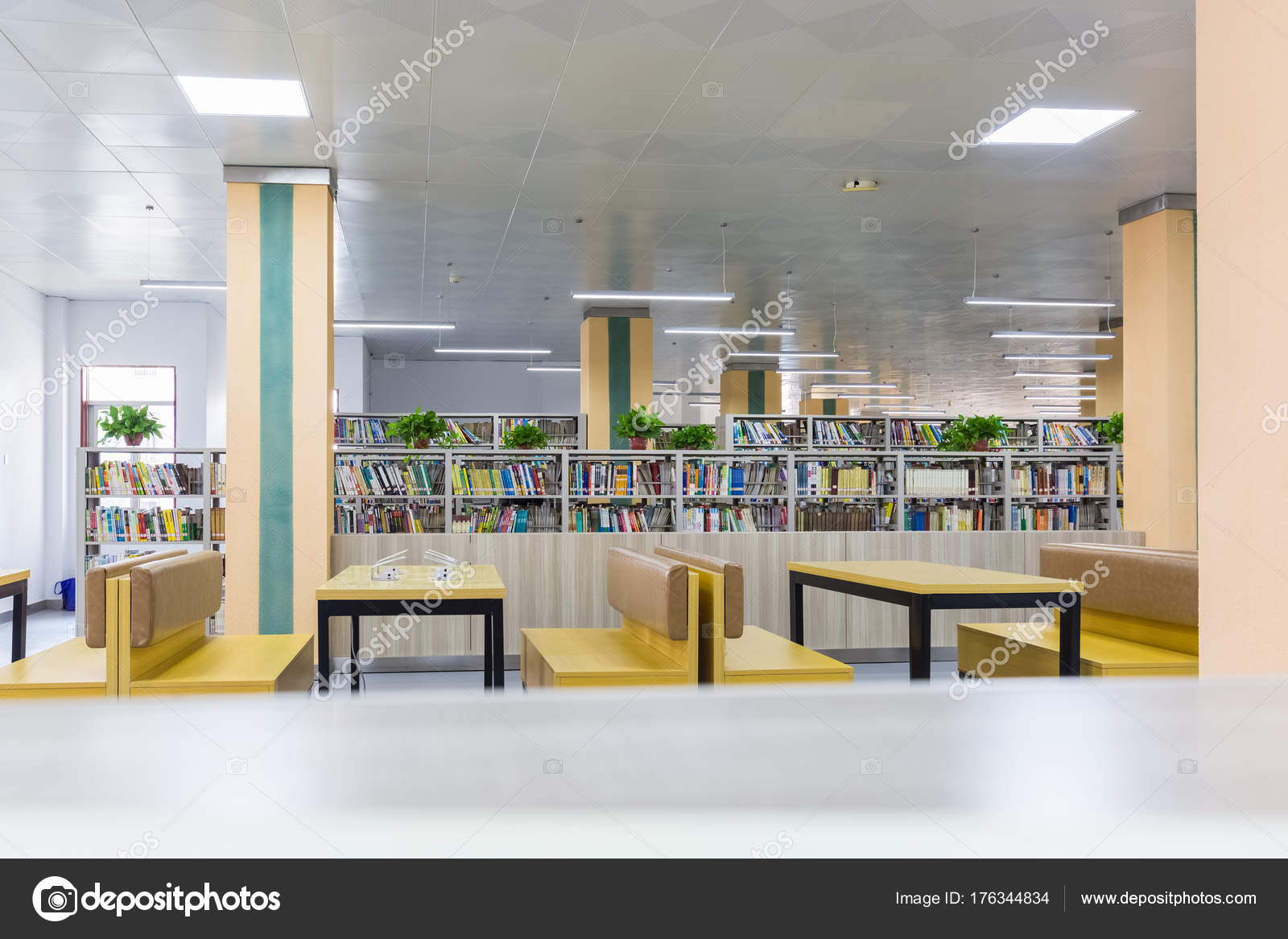 Library reading area — Stock Photo © chungking #176344834