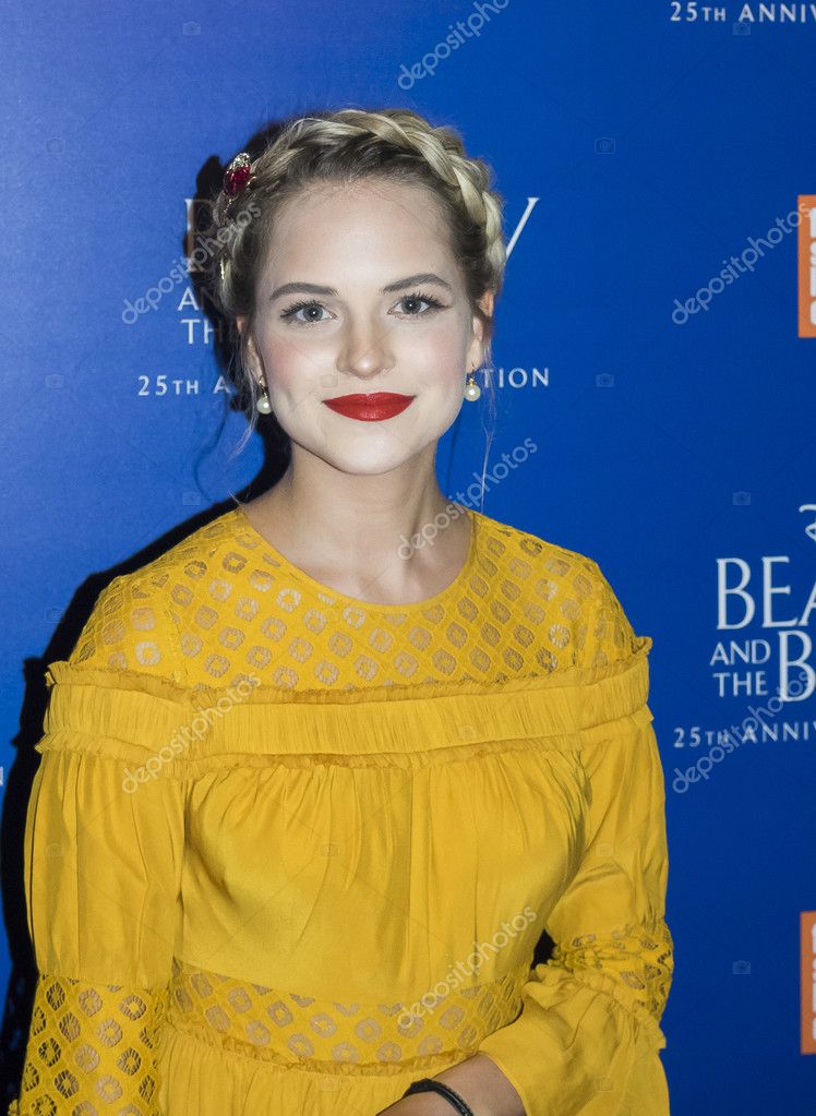 Actress Stephanie Styles – Stock Editorial Photo © SamAronov #128499366