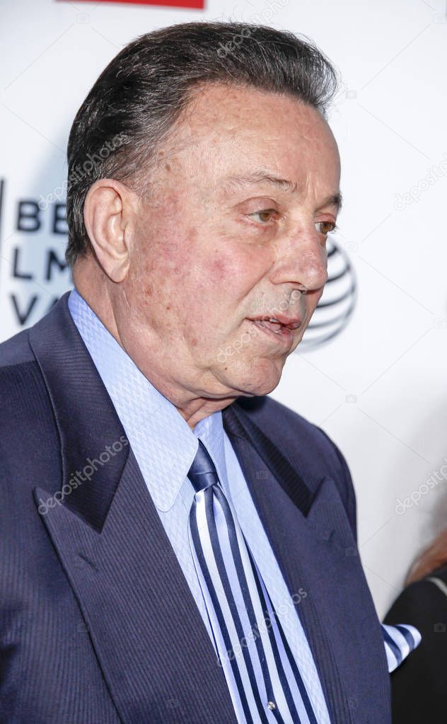 Tony Darrow (Los Soprano) tiene 83 AÑOS. :roto2: - Forocoches