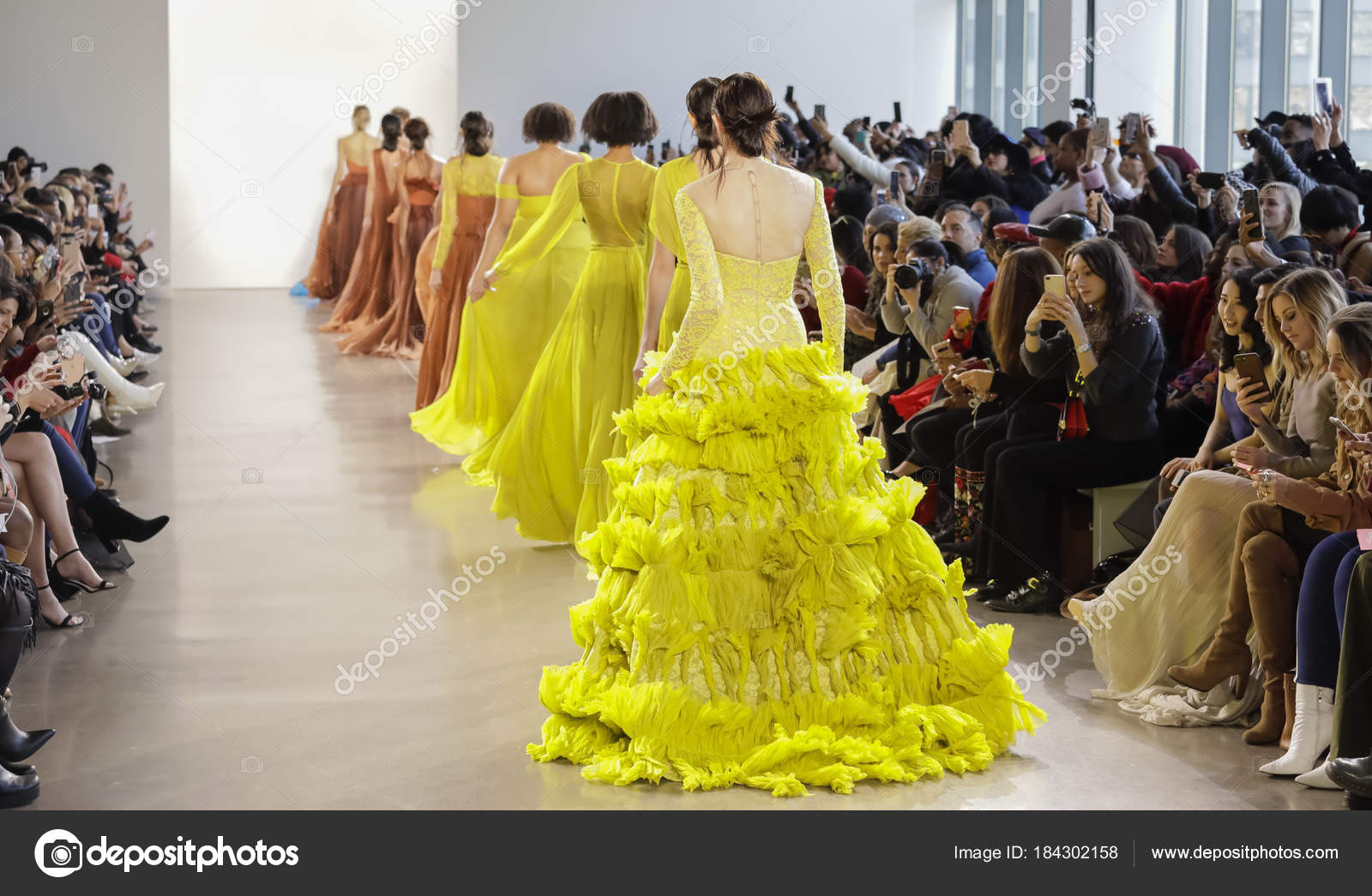 Models walk runway – Stock Editorial Photo © SamAronov #184302158