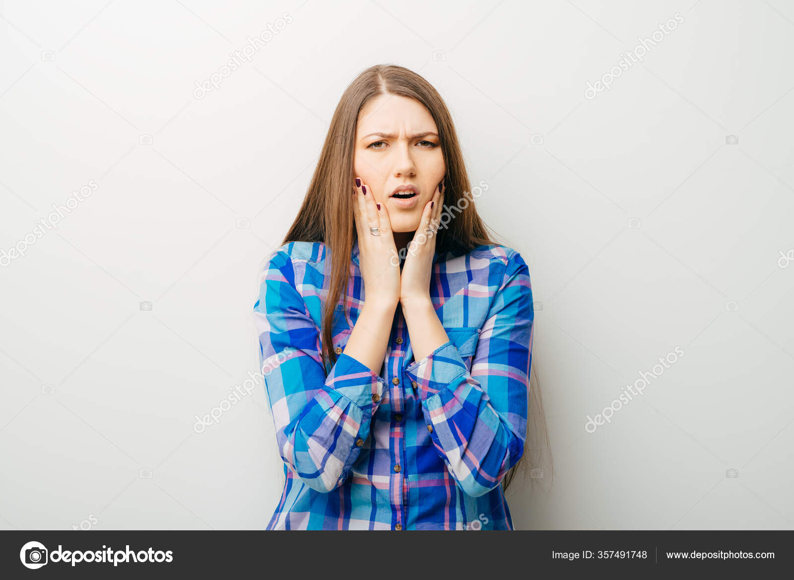 White Background Young Girl Toothache Stock Photo by ©file404 357491748