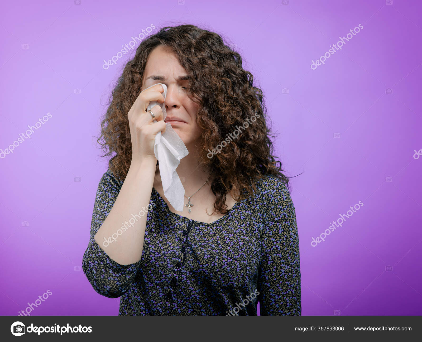 Woman Crying Studio Background Stock Photo by ©file404 357893006