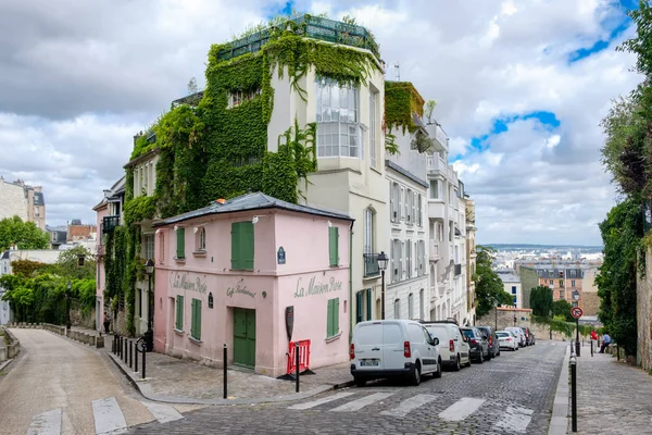 Pink House - historical bistro on Montmartre, Paris, – Stock Editorial ...