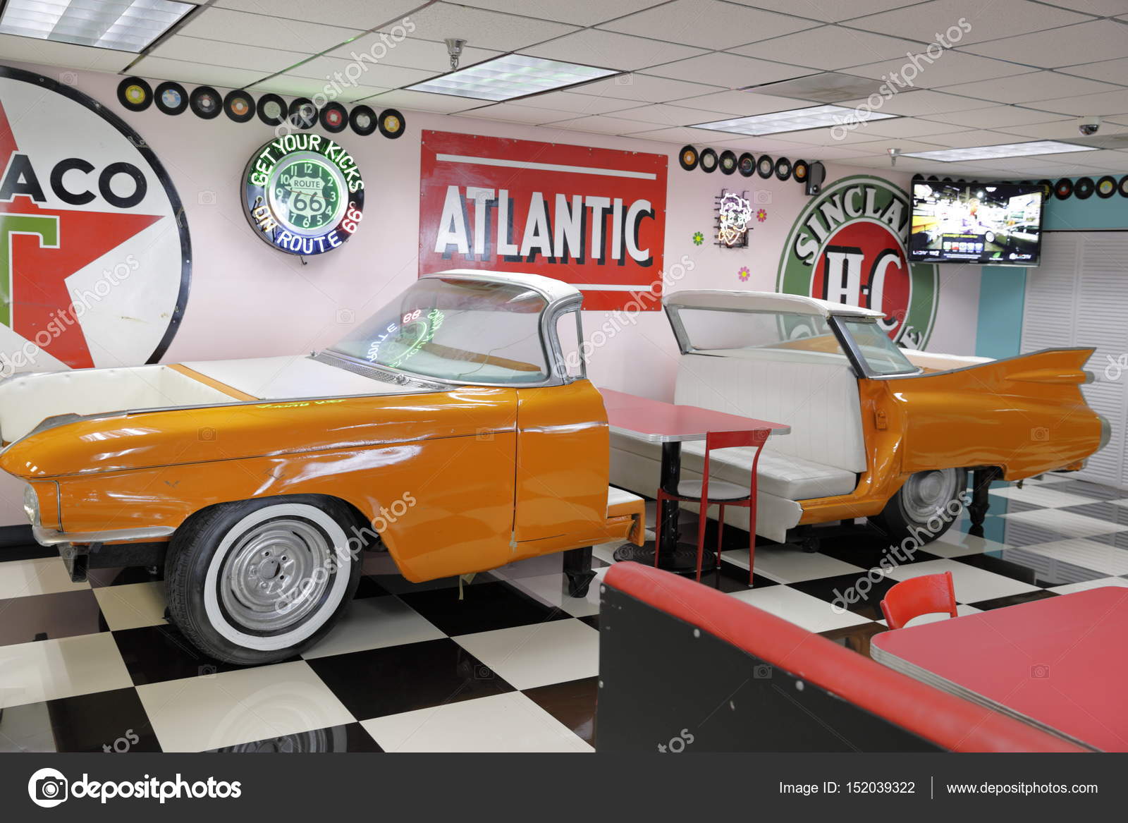 Miami Auto Museum at the Dezer Collection — Stock Editorial Photo ...