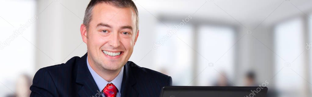 Salesperson smiling Stock Photos, Royalty Free Salesperson smiling ...