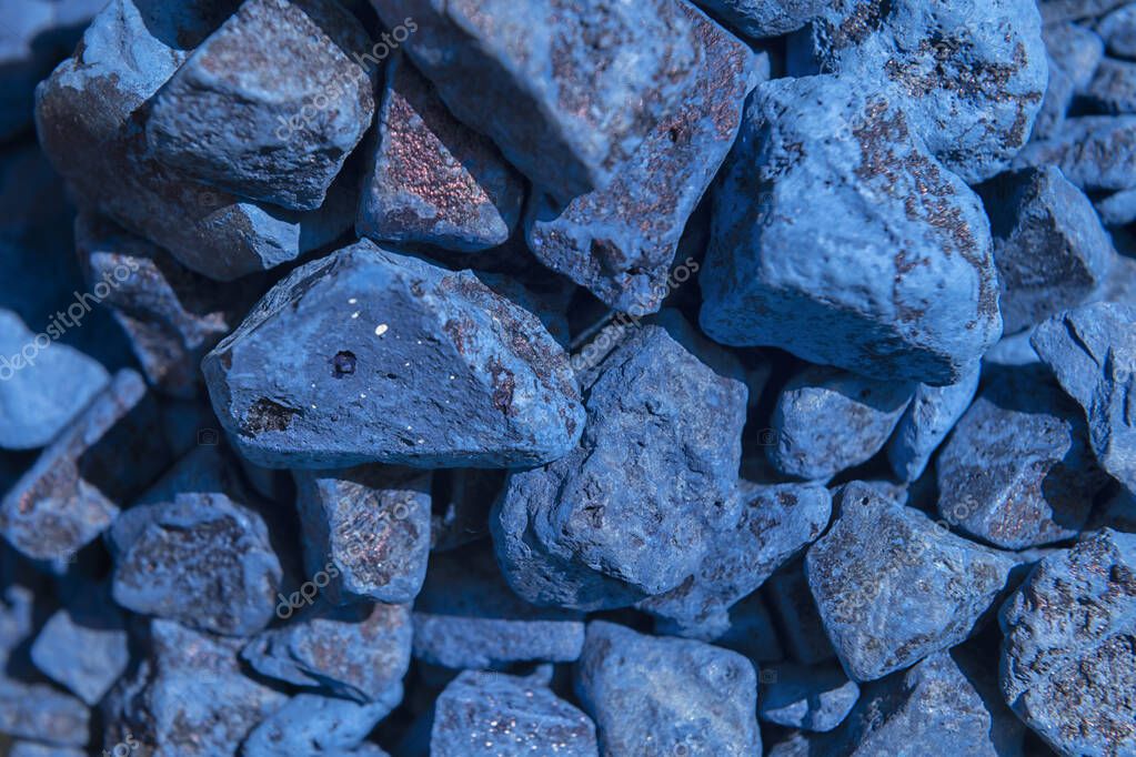 Azul marroquí tradicional, índigo puro, piedras colorantes naturales. 2024