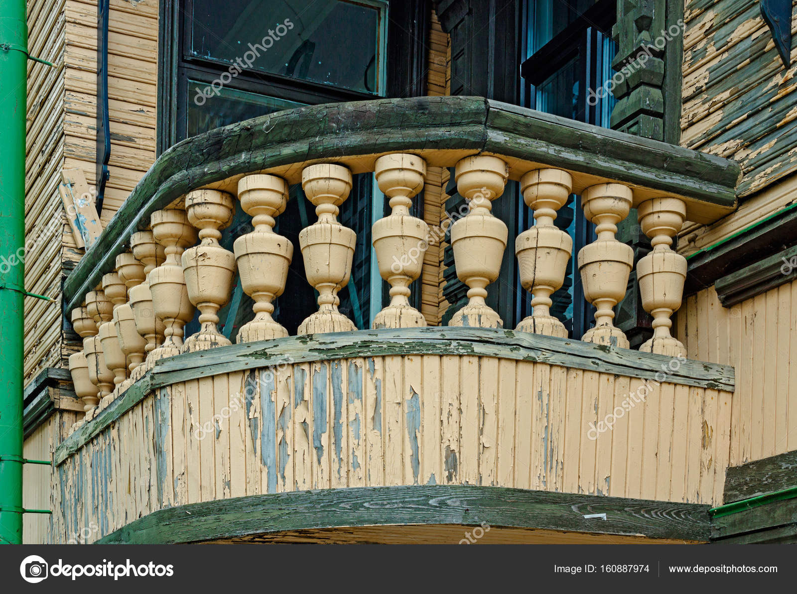 Old wooden railing Stock Photo by ©Alx_Yago 160887974