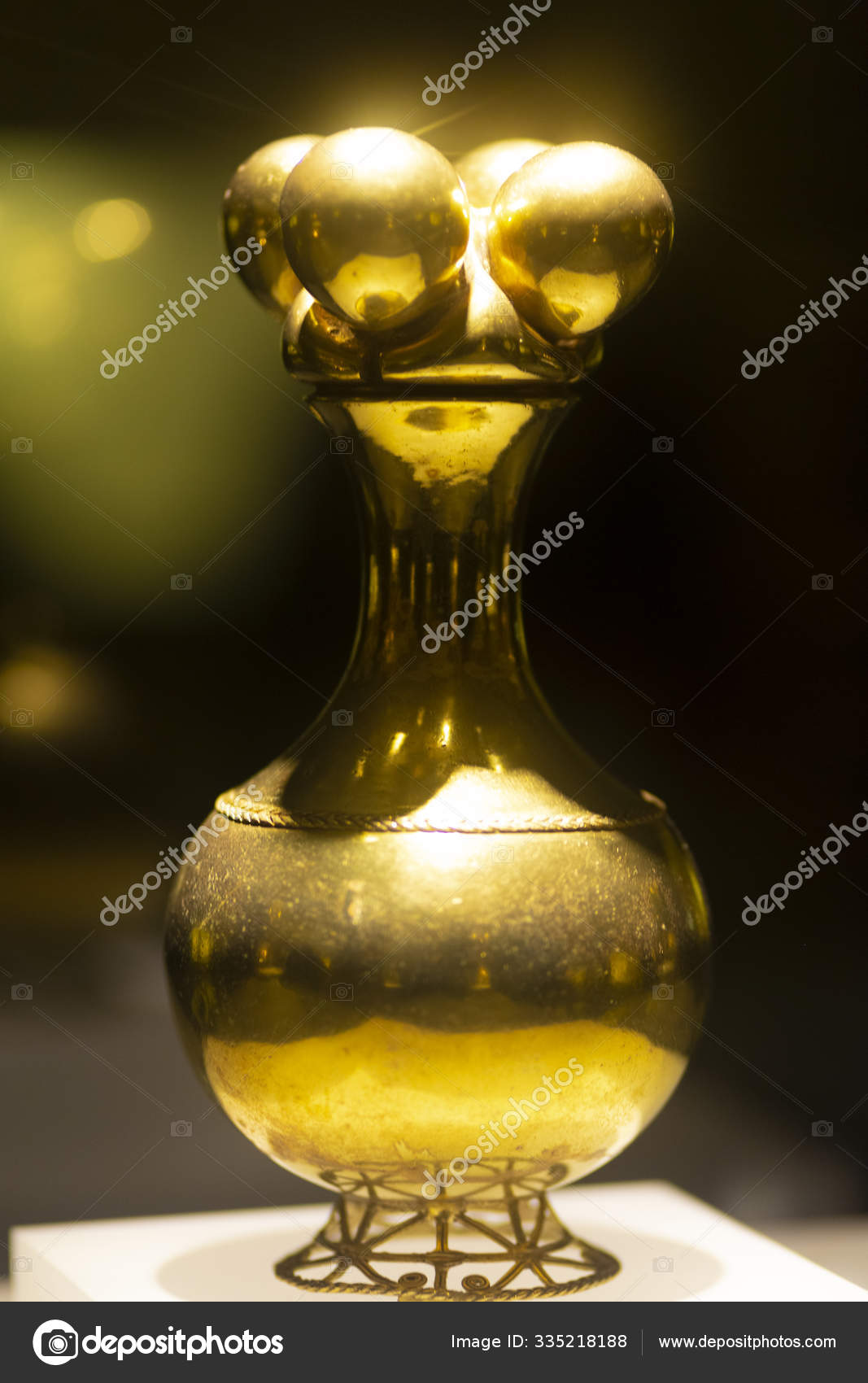 El Poporo Quimbaya de Oro: fotografía de stock © herjua #335218188 ...