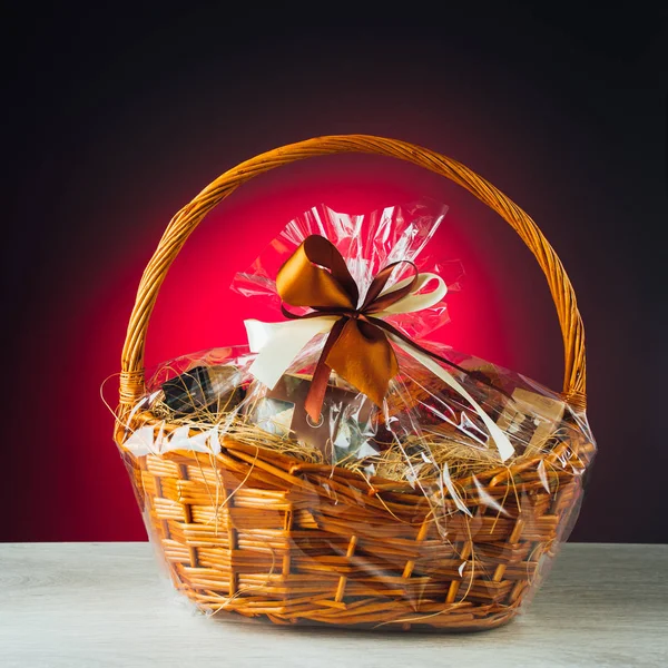Gift basket Stock Photos, Royalty Free Gift basket Images | Depositphotos