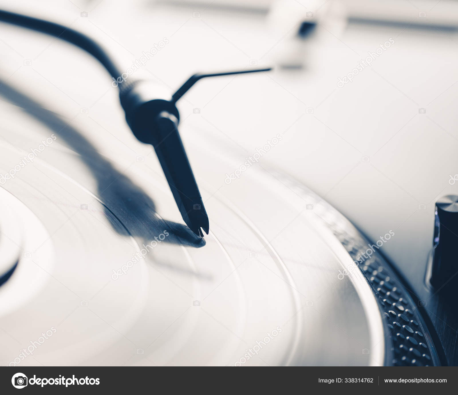Abstract Turntable