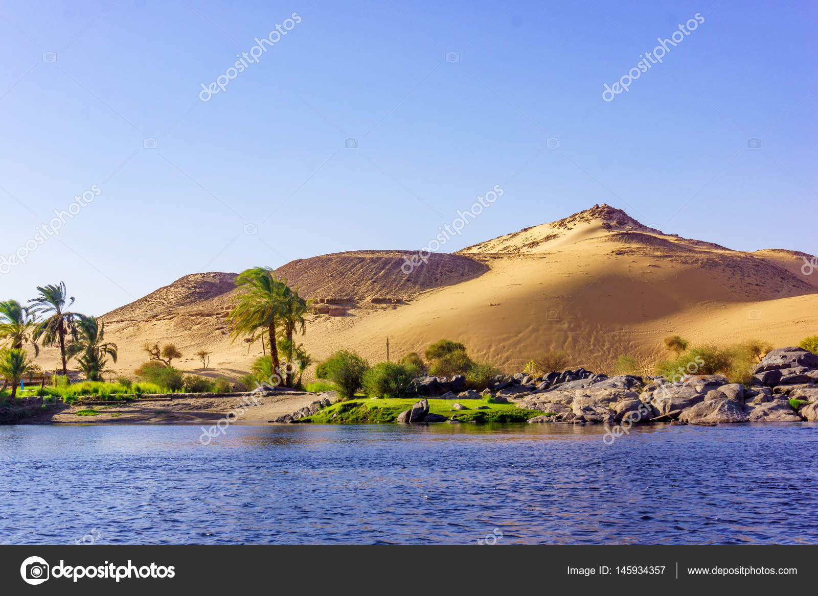 River Nile in Egypt. Life on the River Nile Stock Photo by ©ewastudio ...