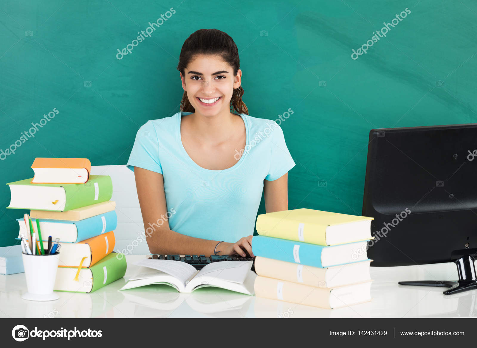 Mujer Estudiando