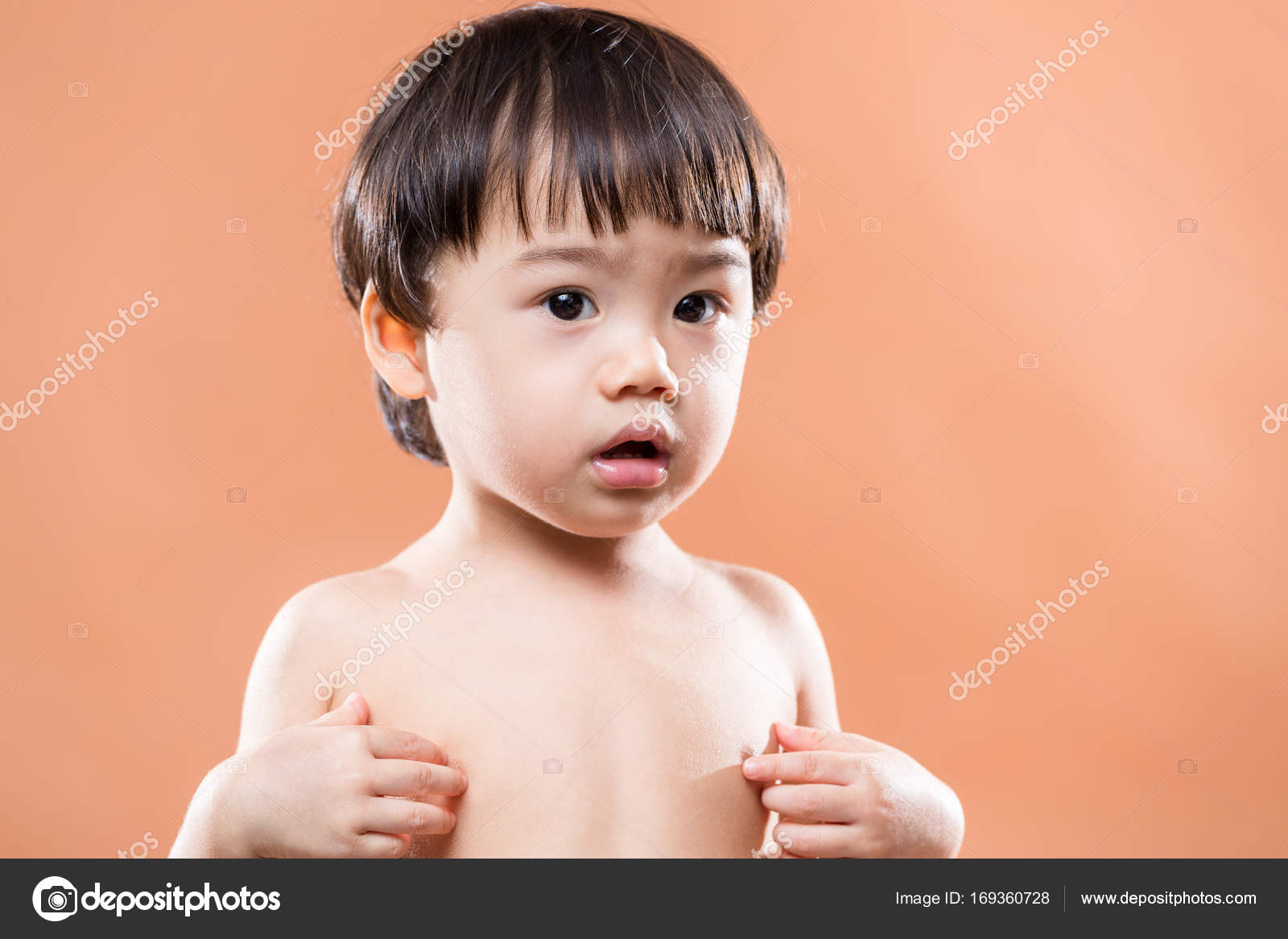 Cute little boy Stock Photo by ©leungchopan 169360728