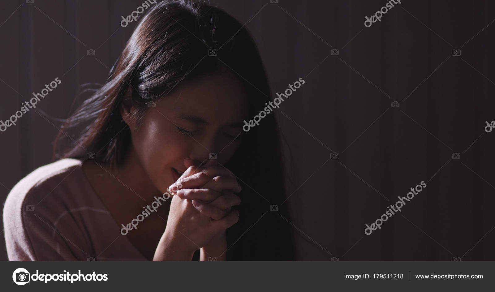 Christian Girls Praying