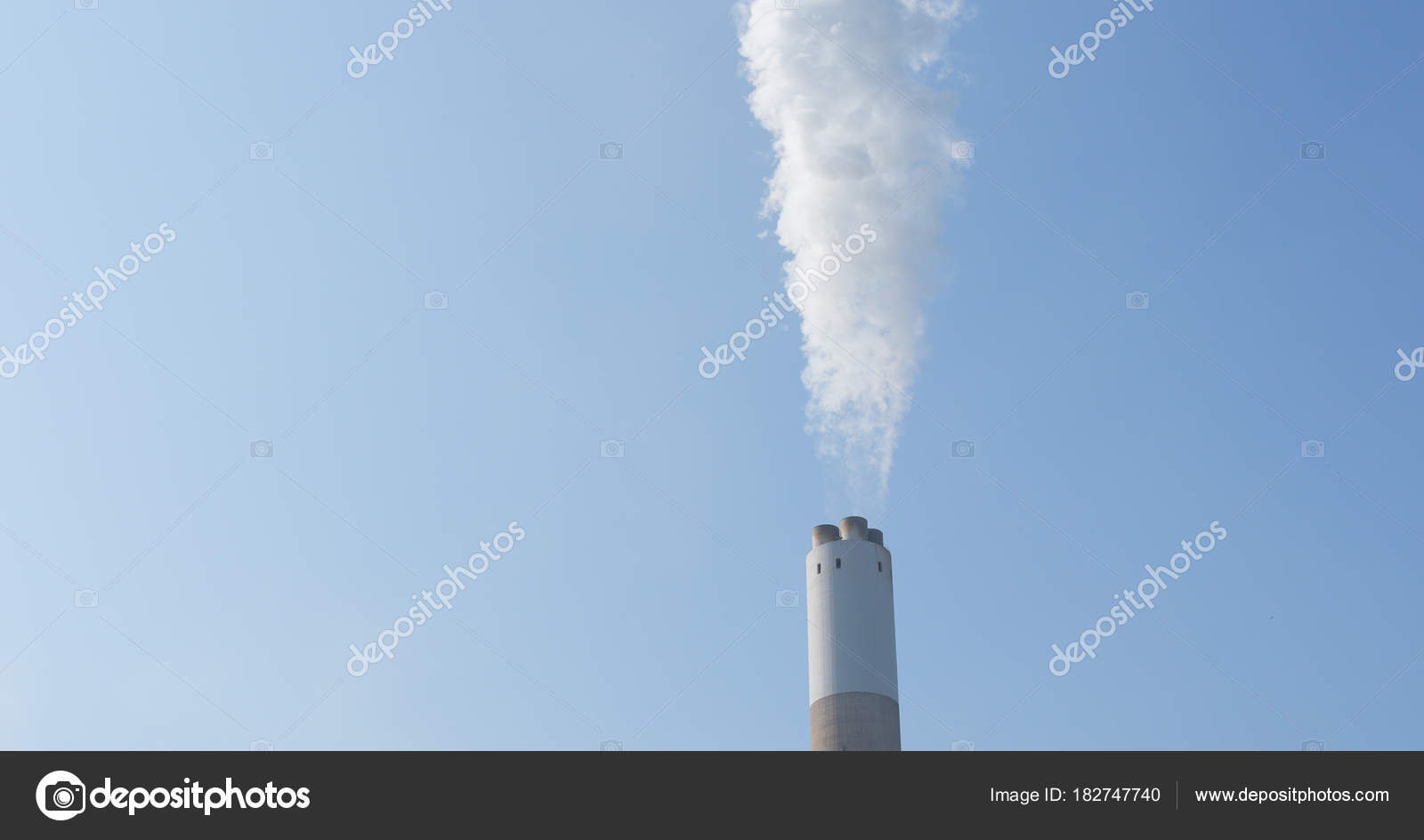 Smoke Stack Emit Smoke Stock Photo by ©leungchopan 182747740