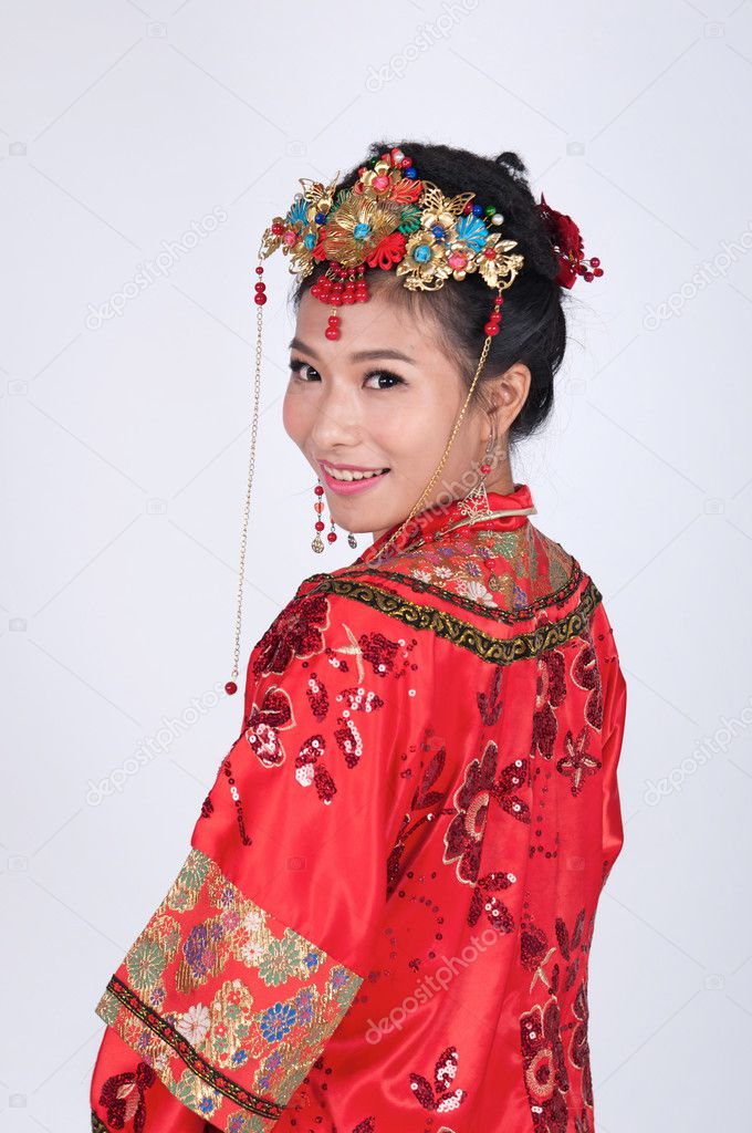 Beautiful Chinese Bride Stock Photo by ©londondeposit 127340592