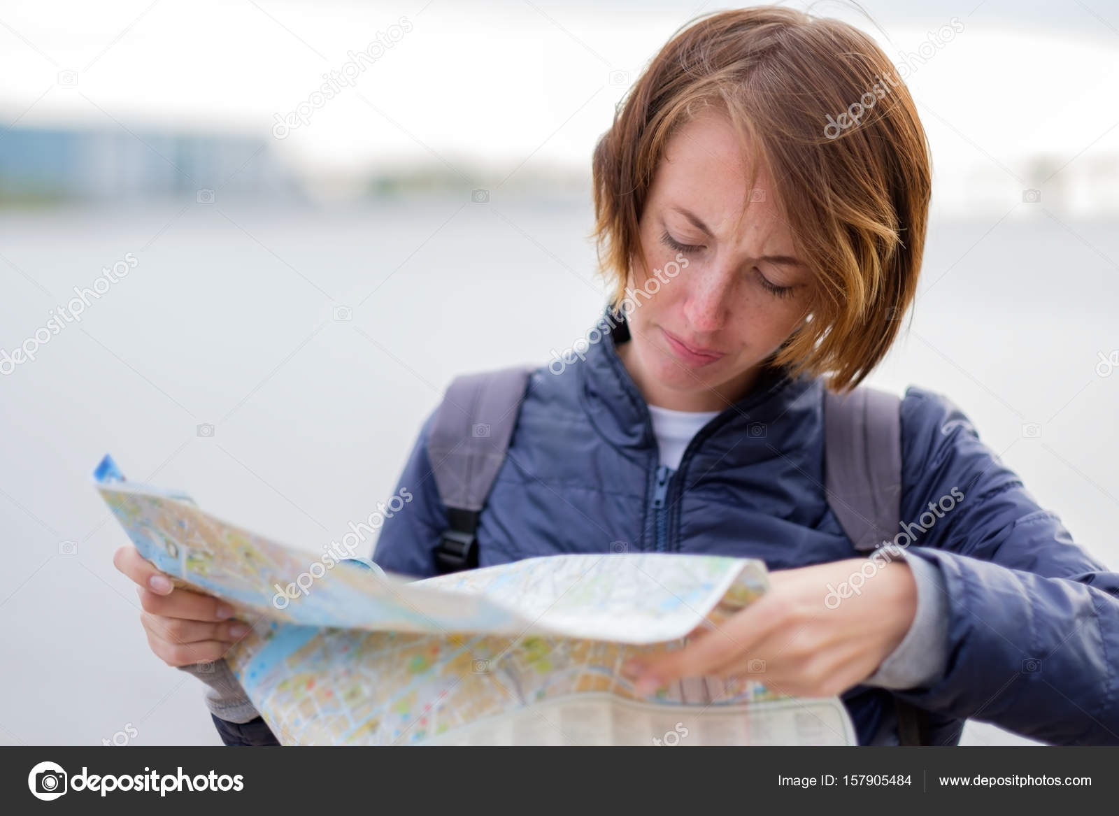 Lost in an unfamiliar city. Making a route for the excursion. — Stock ...