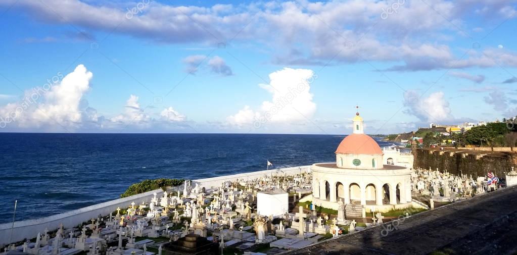 SAN JUAN, PUERTO RICO - SEP, 2017: Panorama del Cementerio de 2023