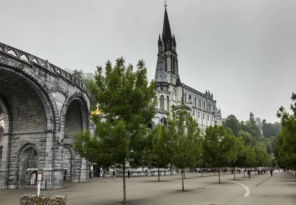 Lourdes basilica Stock Photos, Royalty Free Lourdes basilica Images | Depositphotos
