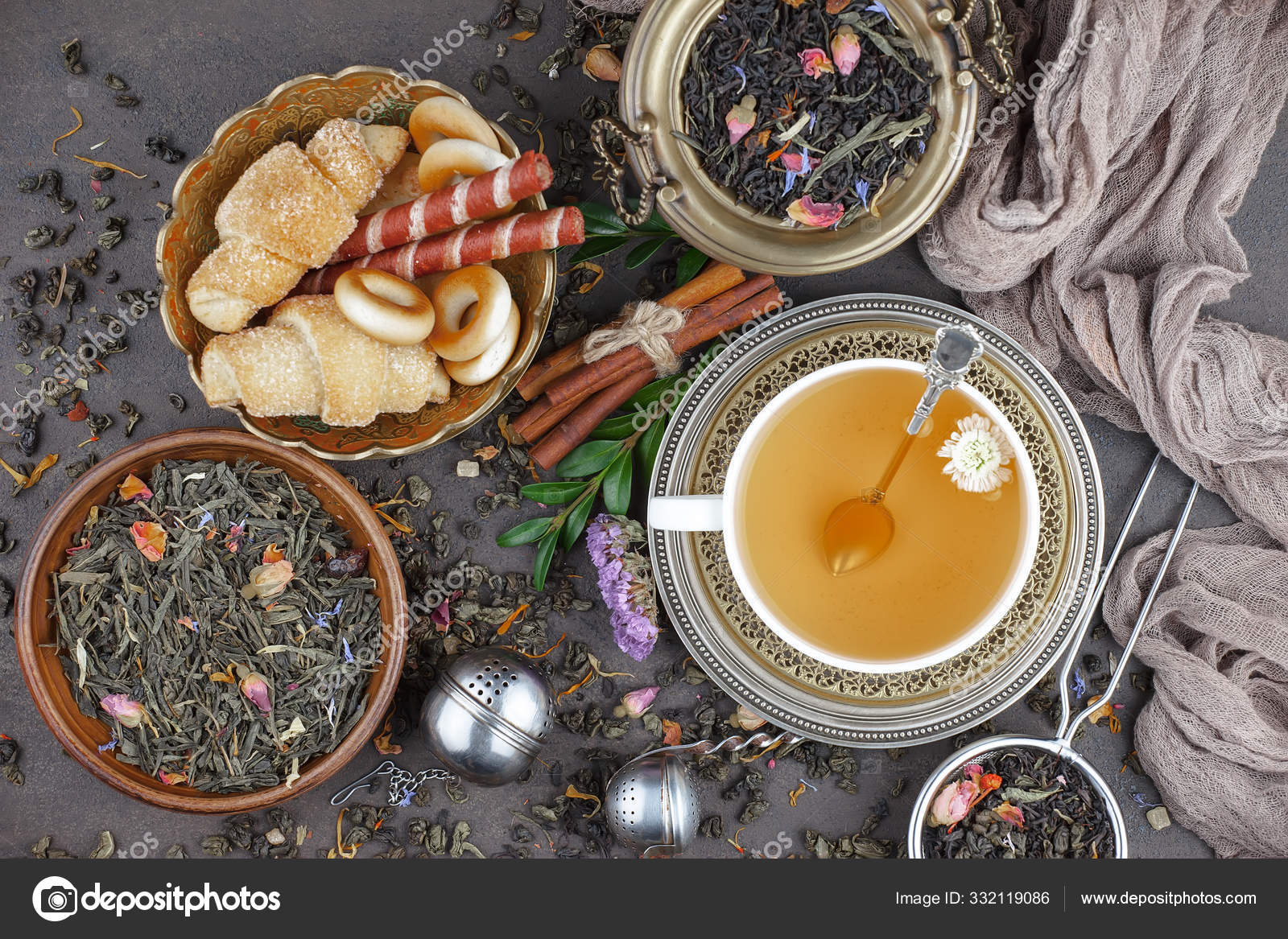 Tea Cup Old Background — Stock Photo © VIZAFOTO #332119086