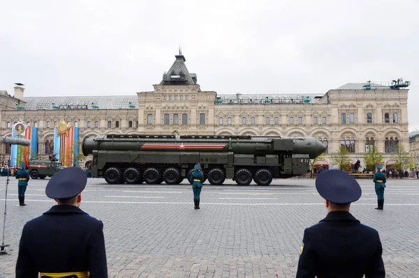 Rocket parade写真素材、ロイヤリティフリーRocket parade画像|Depositphotos