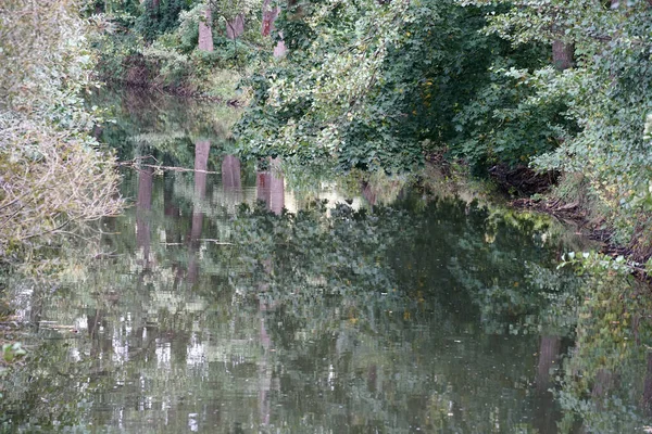 Flood moat fotos de stock, imágenes de Flood moat sin royalties ...