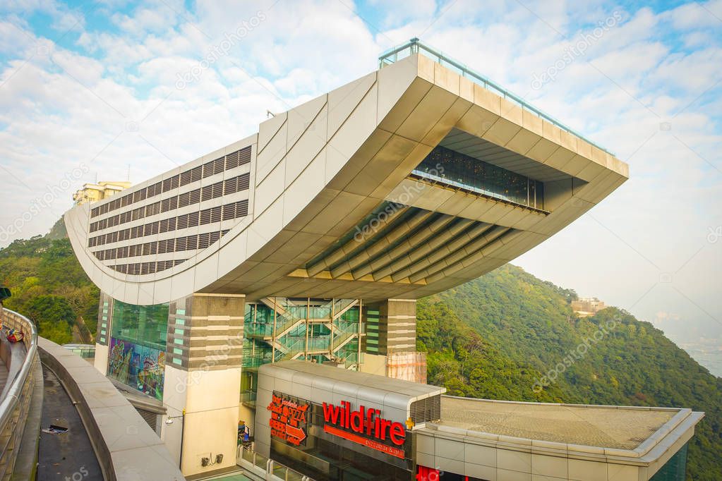 HONG KONG, CHINA - 22 DE ENERO DE 2017: Vista de la Torre del Pico en ...