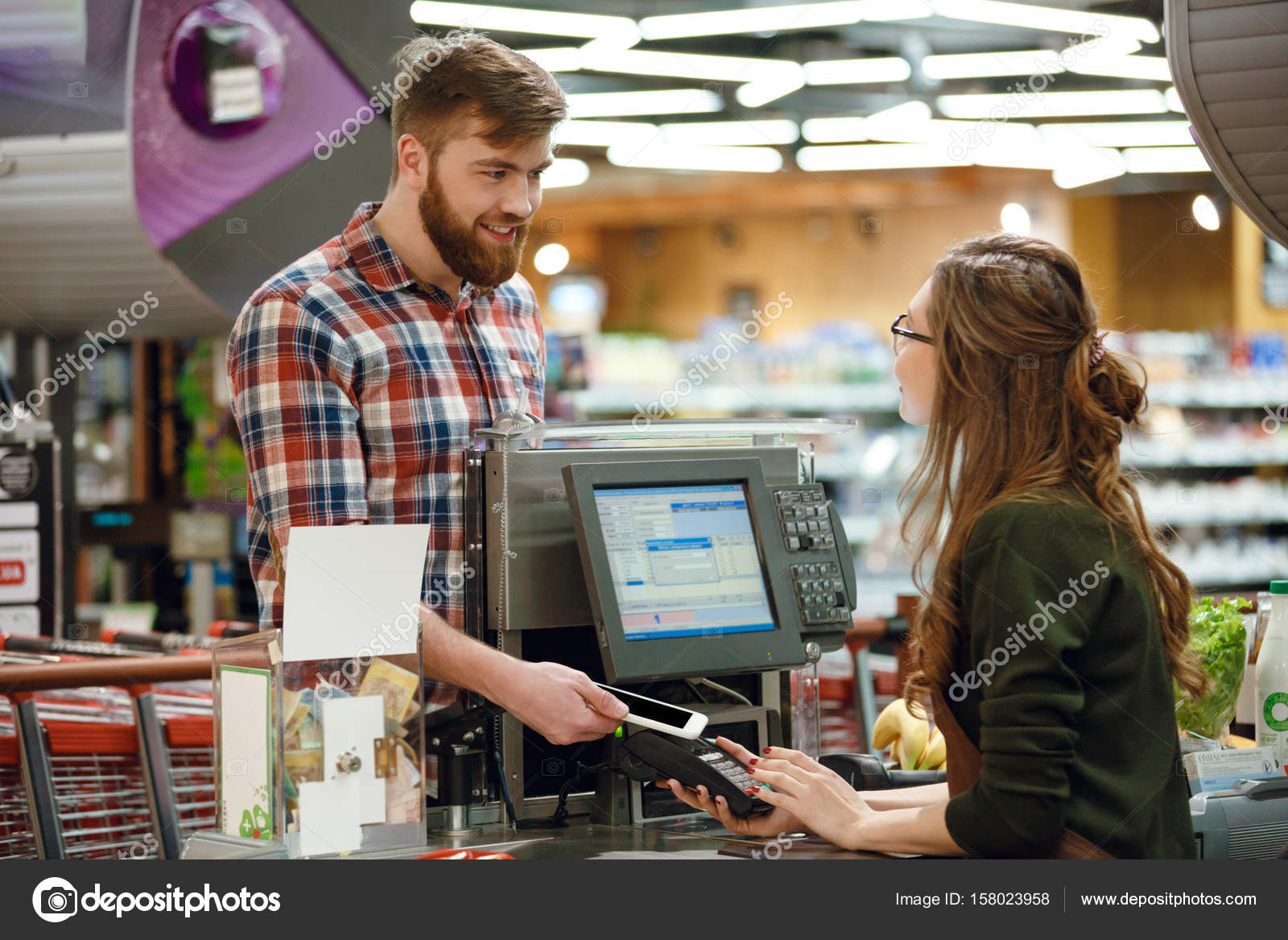 Paying Cashier
