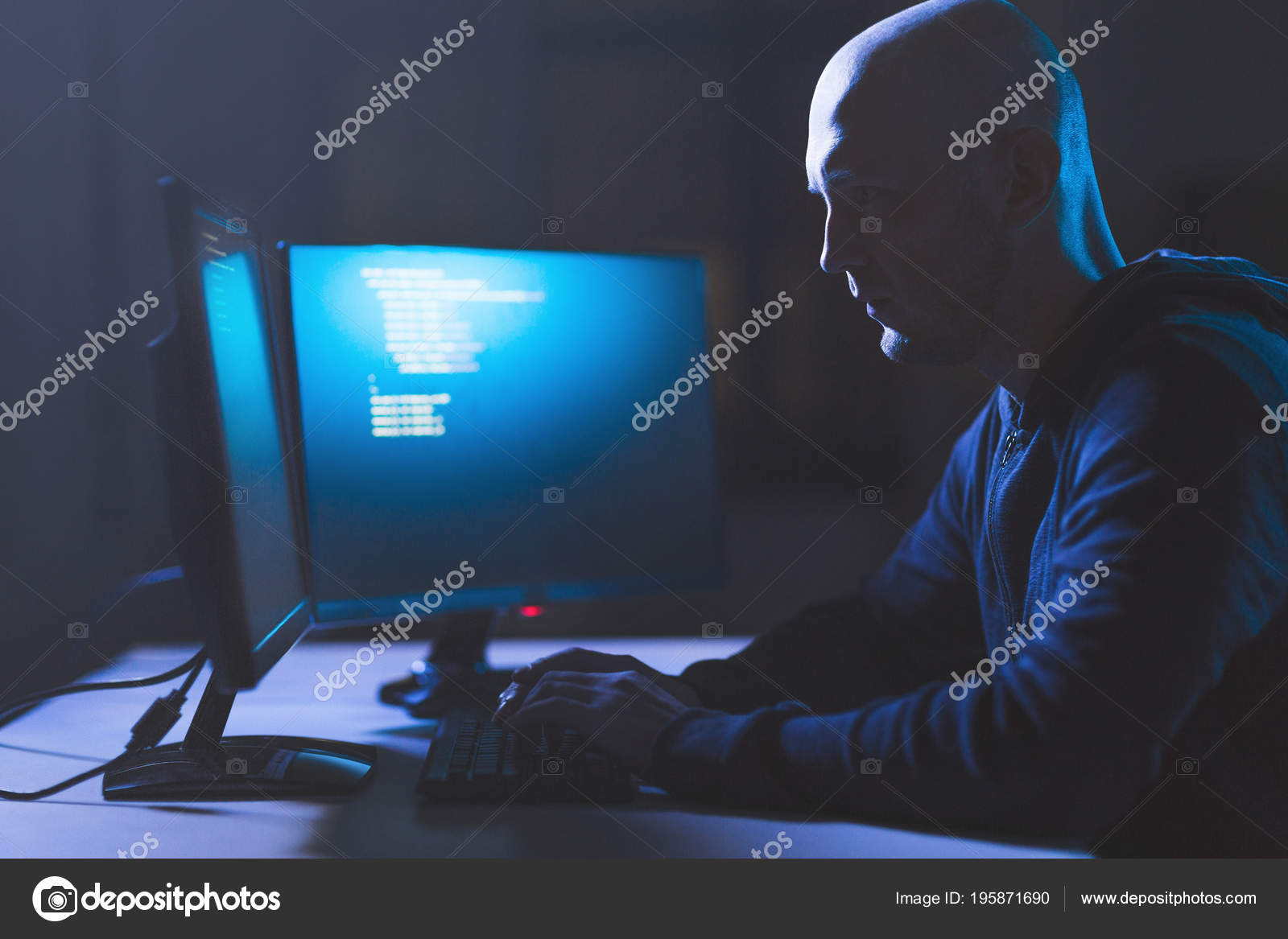 Hacker using computer virus for cyber attack — Stock Photo © Syda_Productions #195871690
