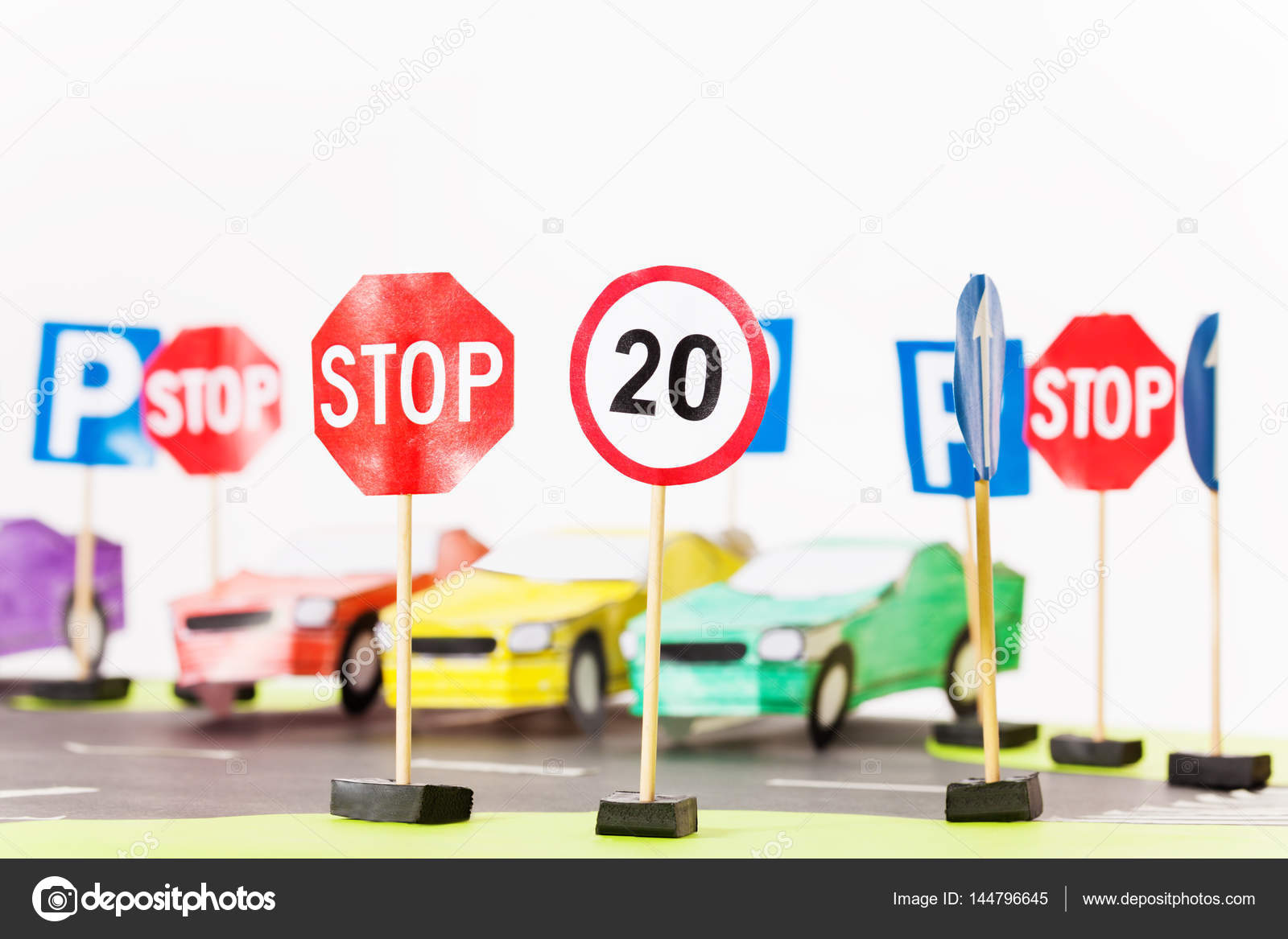 Traffic on roads handmade paper maquette — Stock Photo © serrnovik ...