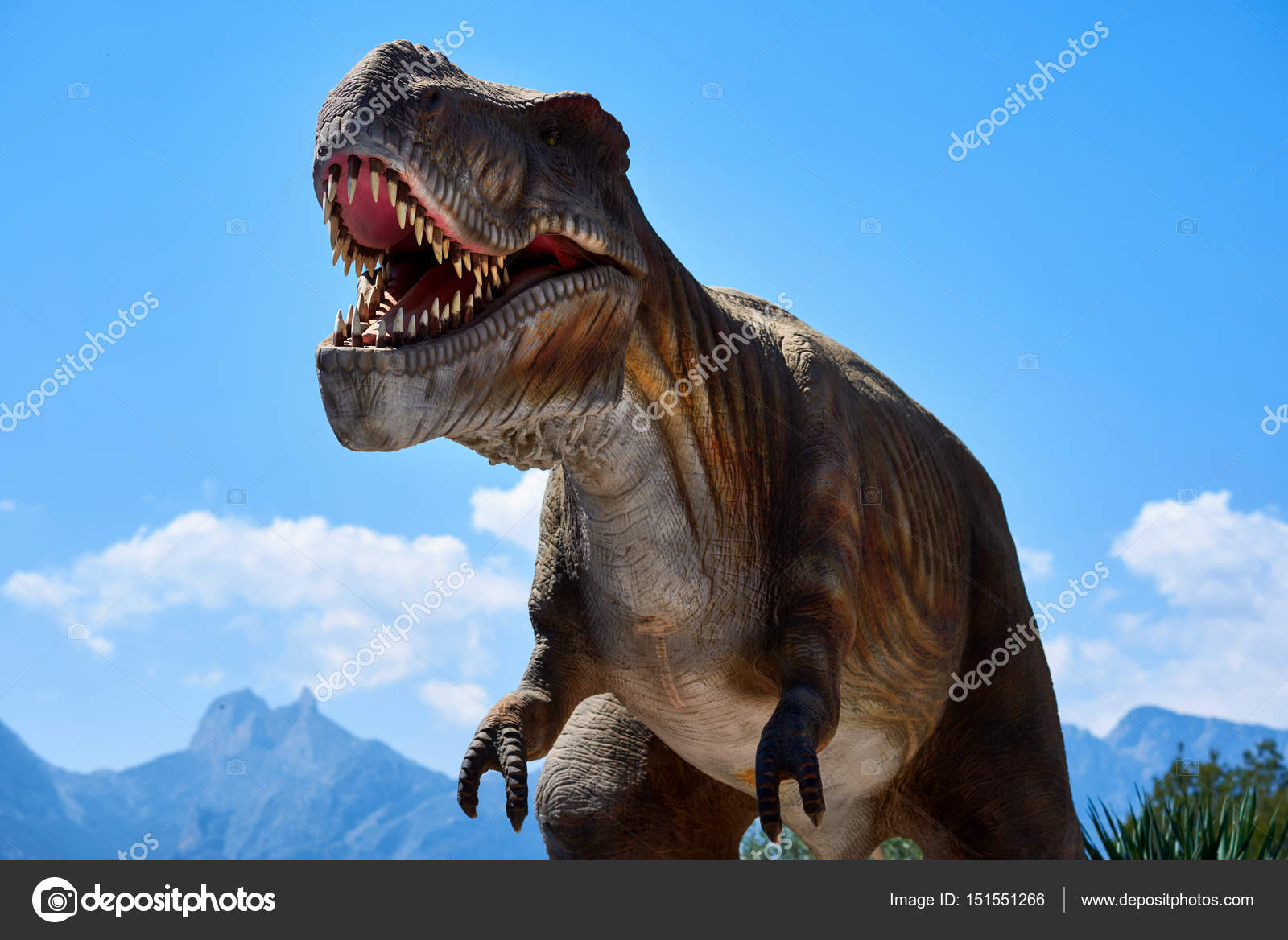 Modelo de Tiranossauro Rex — Fotografia de Stock Editorial © amoklv ...